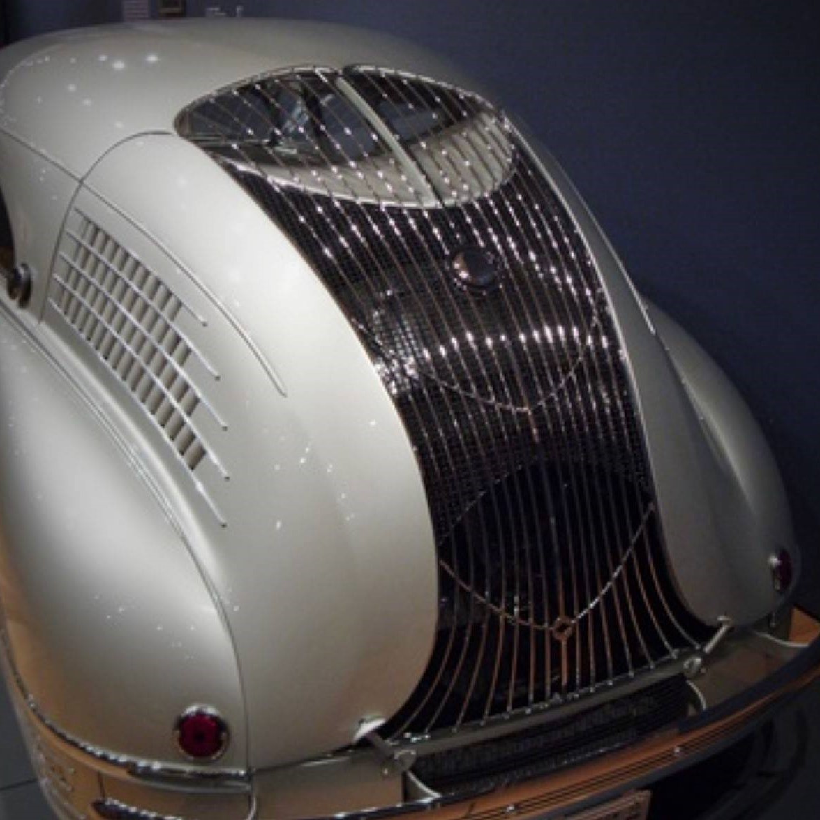 How the Stout Scarab Redefined 1930s Car Engineering?